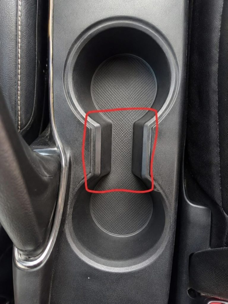 What Is the Weird Gap Between Car Cup Holders For? – Yum Recipes