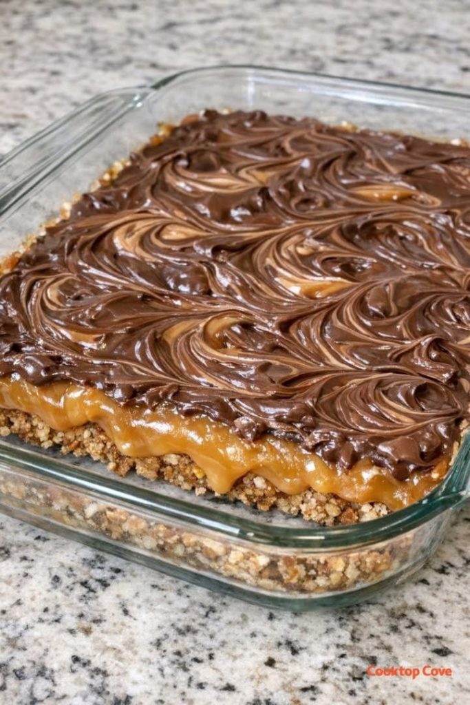 Chocolate Caramel Crunch Dessert Bars – Yum Recipes
